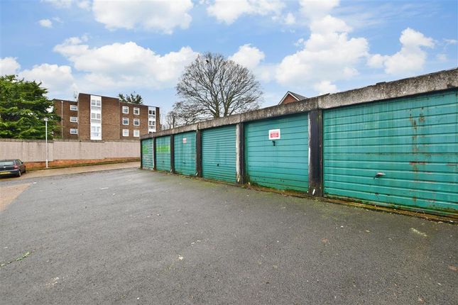 Carew Road, Wallington, Surrey SM6, 2 bedroom terraced house for sale ...