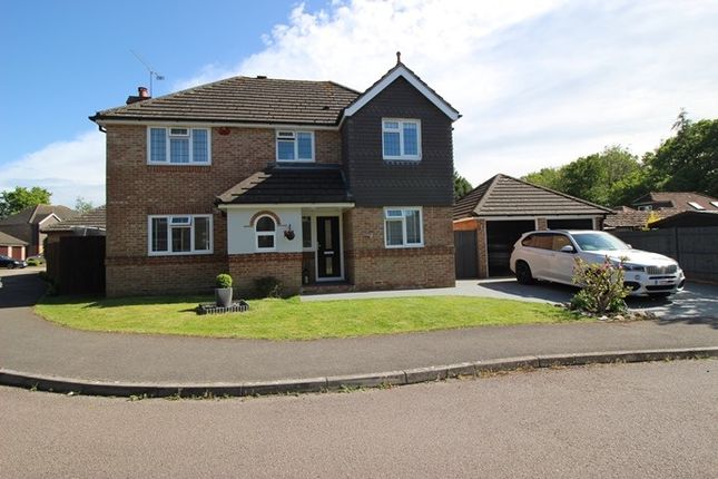 Homes for Sale in Sandy Lane, Crawley Down, Crawley RH10 - Buy Property ...