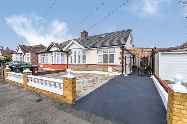 Homes For Sale In Hall Road Chadwell Heath Romford Rm6 Buy Property