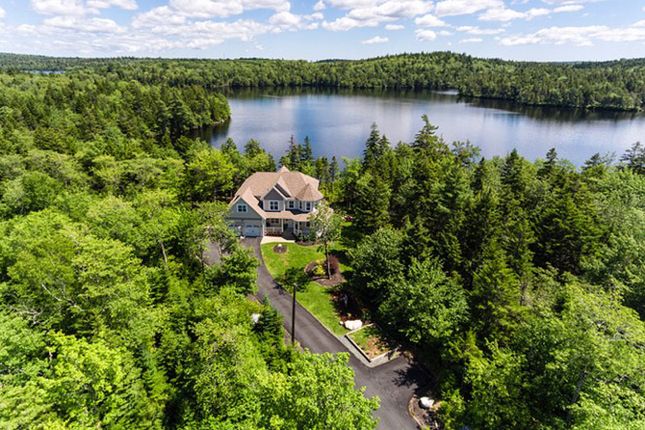 Upper Tantallon, Nova Scotia, Canada, 3 bedroom property for sale ...