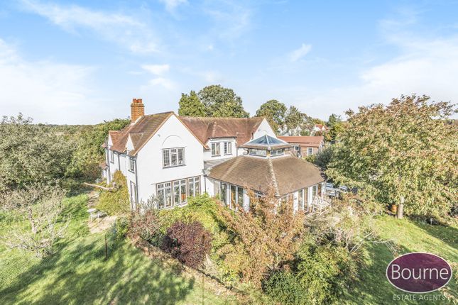 Homes for Sale in Warren Farm Home Park, Warren Lane, Pyrford, Woking ...