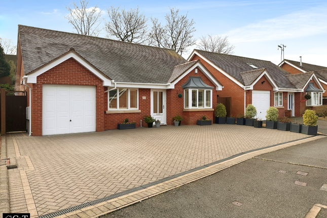 Sandmeadow Place Kingswinford Dy6 3 Bedroom Bungalow For Sale