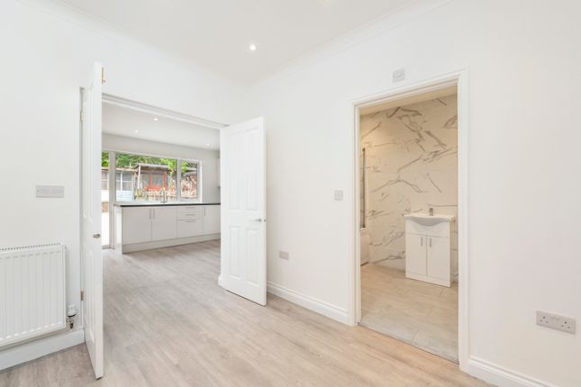 Varley Road, West Beckton E16, 3 bedroom terraced house to rent ...