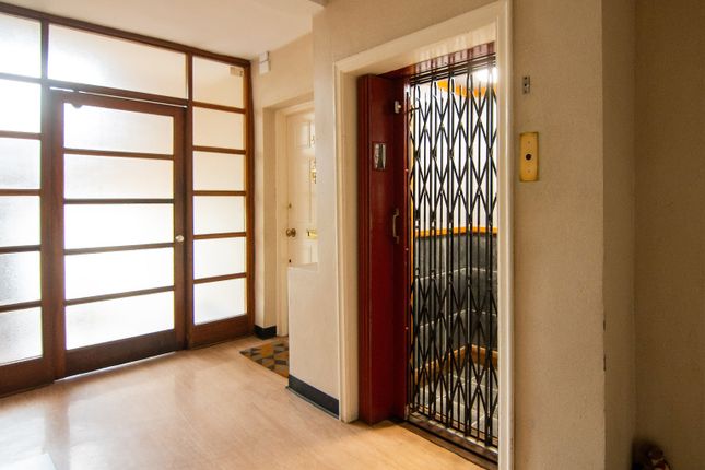 Queens Park Court, Willowbrae, Edinburgh EH8, 3 bedroom flat for sale ...