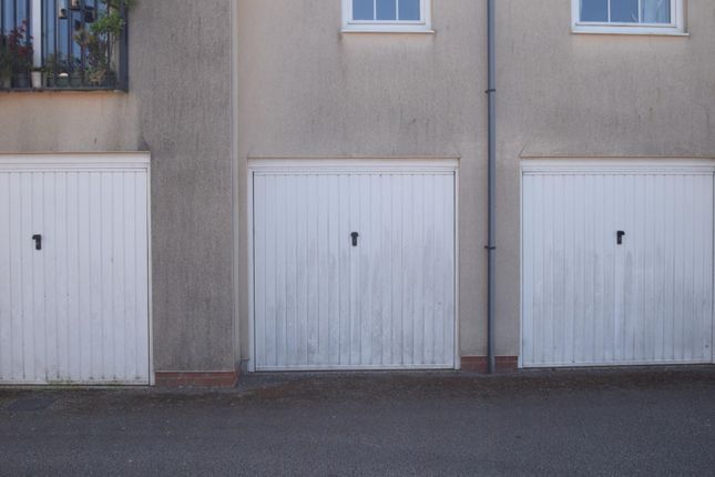 Groombridge Avenue, Eastbourne BN22, 4 bedroom town house for sale ...