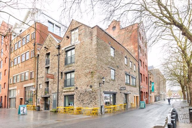 2 bed flat for sale in Narrow Quay, Bristol BS1 - Zoopla