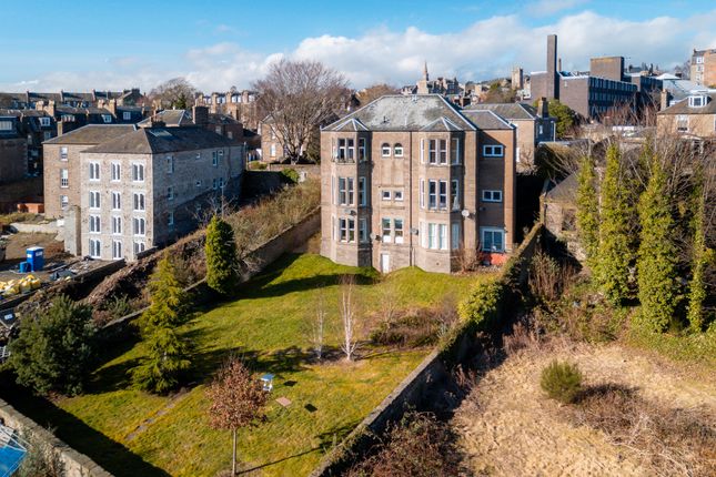 30E, Roseangle, Dundee DD1, 2 bedroom flat for sale - 70045108 ...