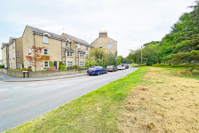 4 bed end terrace house for sale in Devonshire Place, Harrogate HG1 ...