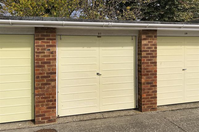 Bramber Square, Rustington, Littlehampton BN16, 3 bedroom flat for sale ...