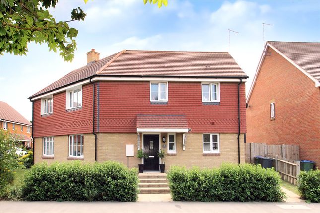 Corallina Cottages, Toddington Lane, Littlehampton BN17, 3 bedroom semi ...