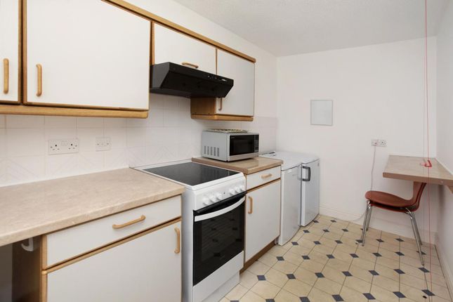 Strand, Leander Court Strand TQ14, 1 bedroom flat for sale - 70149470 ...