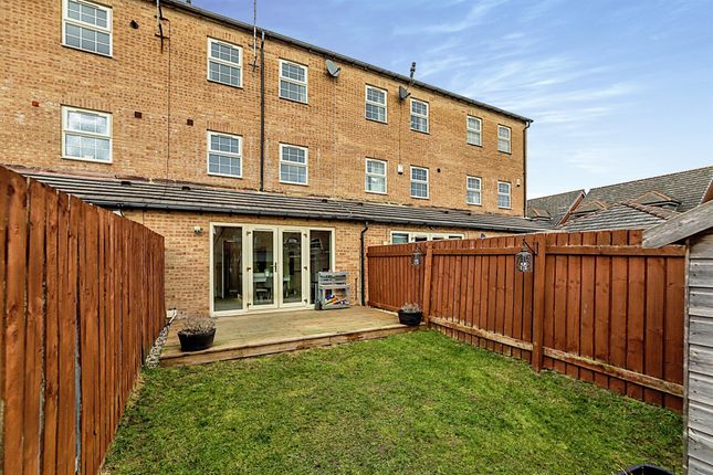 Parkin Court, Ravenfield, Rotherham S65, 4 bedroom terraced house for ...
