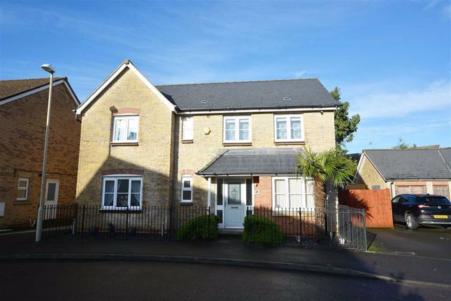Holbeach Drive Kingsway Quedgeley Gloucester Gl2 4 Bedroom Detached