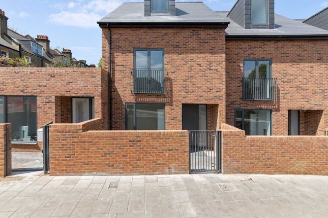 Hardel Rise, London SW2, 3 bedroom property for sale - 66122274 ...
