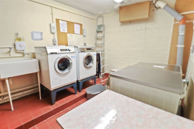 Flat 4, Deuchar House, 158 Sandyford Road, Newcastle Upon Tyne NE2, 2 ...