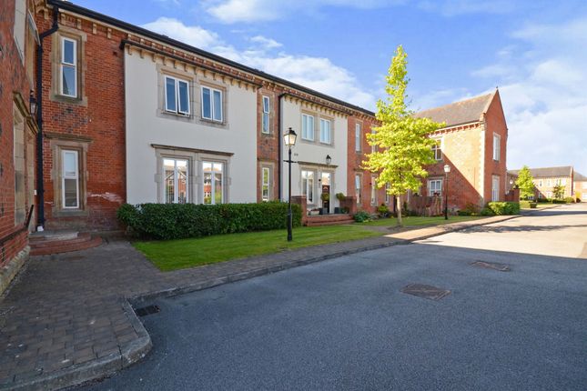 Duesbury Court, Mickleover, Derby DE3, 2 bedroom flat for sale ...
