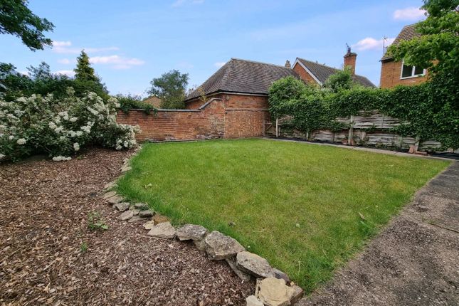 Warwick Road, Wolston, Coventry CV8, 2 bedroom maisonette to rent ...