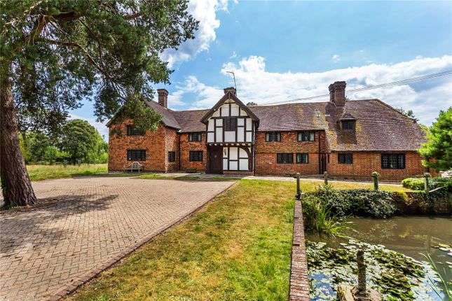 Homes for Sale in Horley, Surrey - Buy Property in Horley, Surrey ...