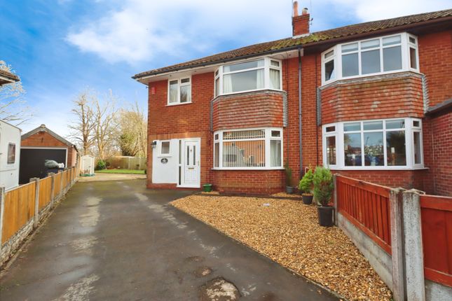 Houses for Sale in Stuart Way, Wrexham LL13 - Stuart Way, Wrexham LL13 ...