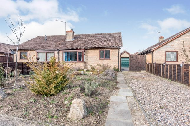 Mulberry Close Mildenhall Bury St Edmunds Ip28 2 Bedroom Semi