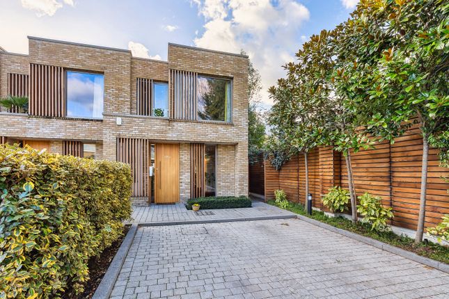 Kingston Road, Teddington, Greater London TW11, 4 bedroom end terrace ...