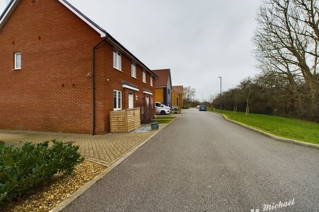 Pulver Road, Kingsbrook, Aylesbury, Buckinghamshire HP22, 2 bedroom ...