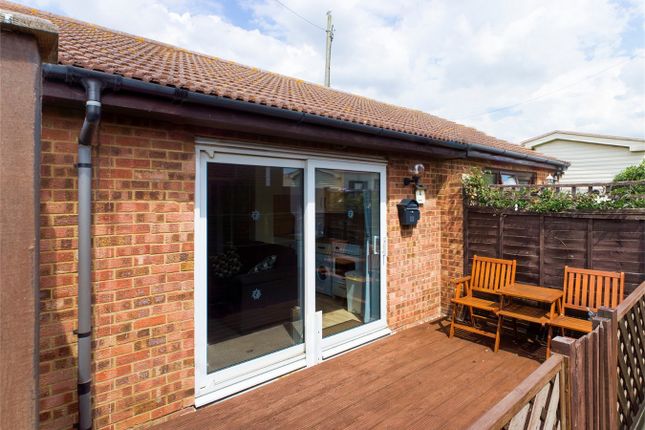 South Beach Road, Hunstanton PE36, 2 bedroom terraced bungalow for sale ...