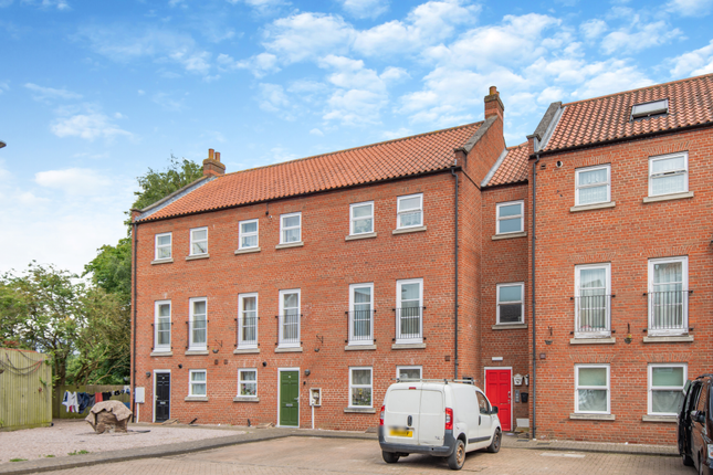 Willoughby Road, Boston PE21, 3 bedroom duplex for sale - 67835053 ...