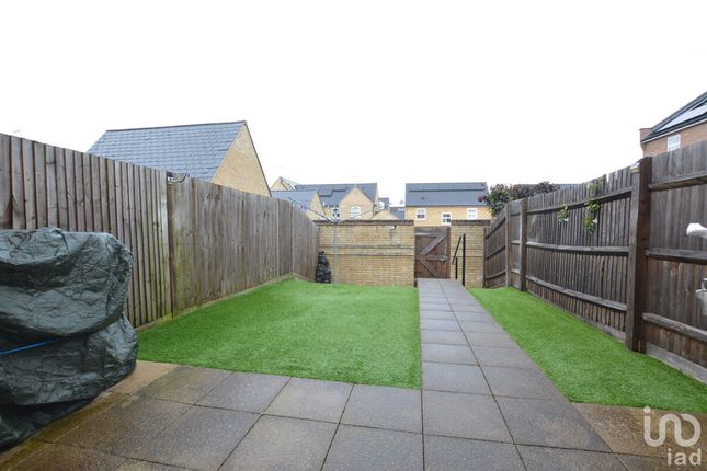 Felstead Crescent, Stansted CM24, 2 bedroom terraced house for sale ...