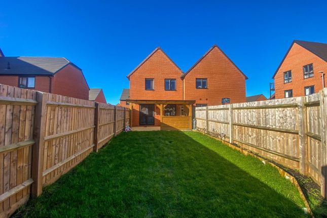 Peacock Drive, Highfields Caldecote, Cambridge CB23, 3 bedroom semi ...