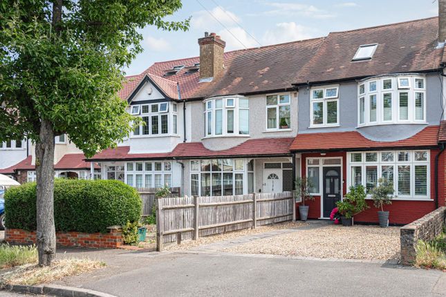 Stoneleigh Avenue Worcester Park Kt4 4 Bedroom Terraced House For