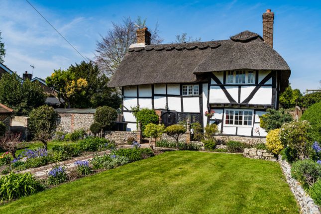 Homes for Sale in Lancing - Buy Property in Lancing - Primelocation