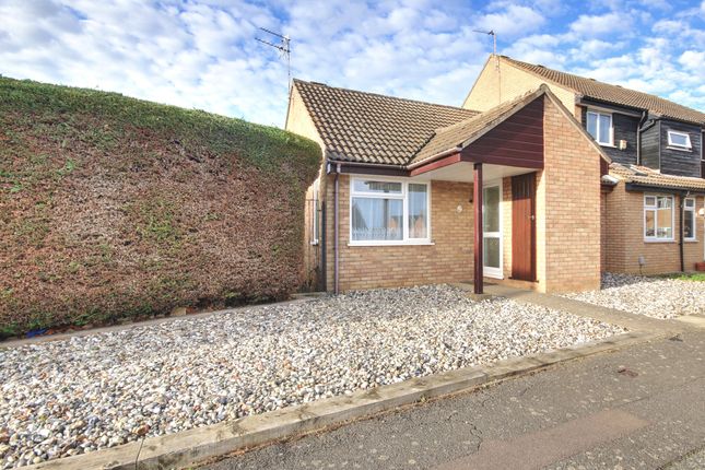 Edinburgh Drive, St. Ives, Huntingdon PE27, 2 bedroom terraced bungalow ...