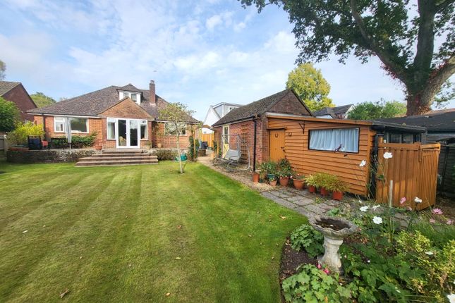 Park Drive, Verwood BH31, 4 bedroom bungalow for sale - 66467762 ...