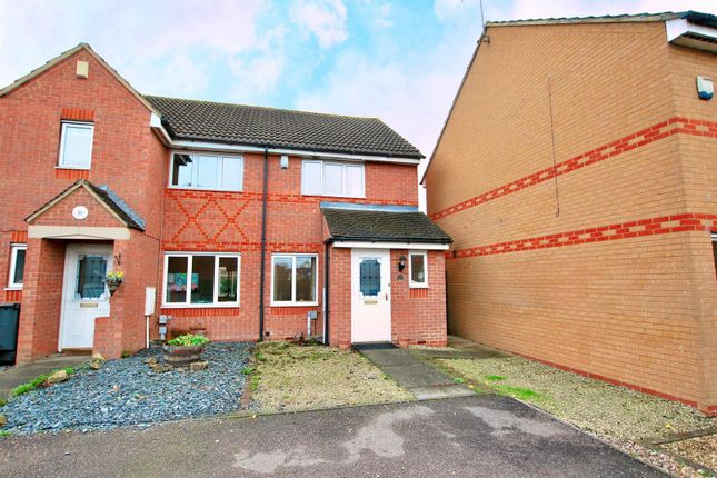 Roundel Drive, Leighton Buzzard LU7, 2 bedroom semi-detached house for ...