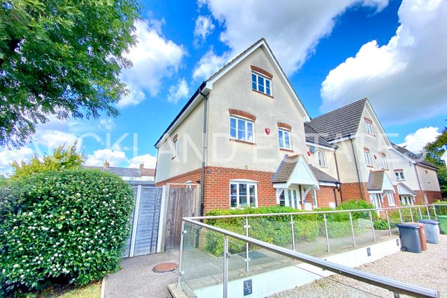 St. Vincents Way, Potters Bar EN6, 3 bedroom town house for sale ...