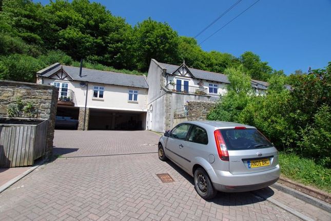 Bakers Court Lane, Lynton EX35, 2 bedroom flat for sale - 64818431 ...