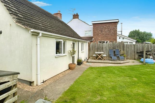 Low Road Elm Wisbech Cambridgeshire Pe14 2 Bedroom Property For