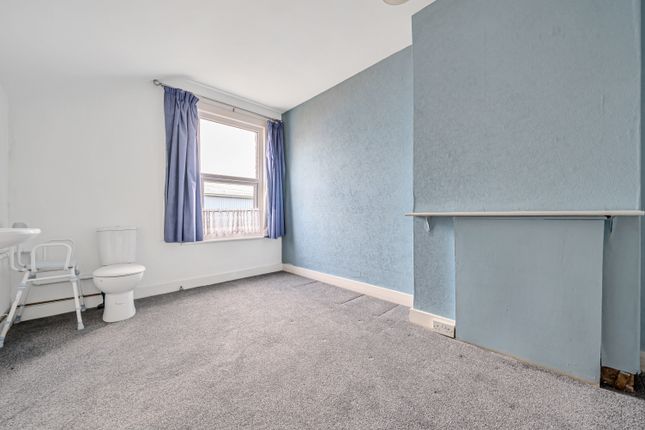 Crayford Road Crayford Dartford Da1 3 Bedroom Terraced House For