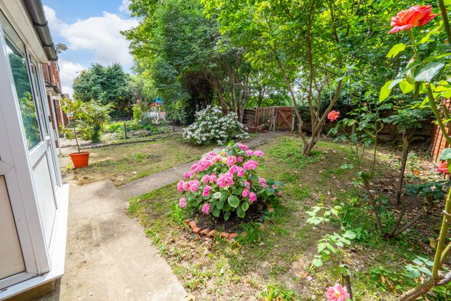 Rose Hill, Sutton SM1, 4 bedroom end terrace house for sale - 68208094 ...