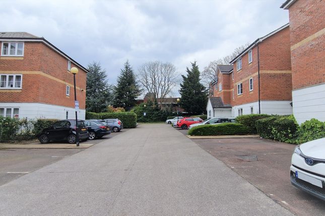 Leigh Hunt Drive, Southgate, London N14, 1 bedroom flat to rent ...