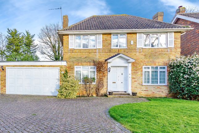 Round Grove, Croydon CR0, 3 bedroom detached house for sale - 69593777 ...