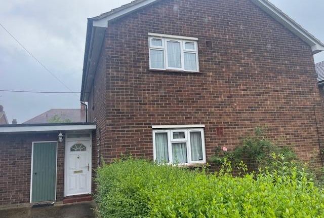 Eagle Avenue Chadwell Heath Romford Rm6 2 Bedroom Maisonette To Rent