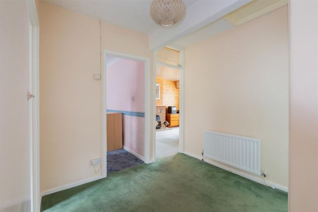 Larchfield Road, Maidenhead SL6, 2 bedroom maisonette for sale ...