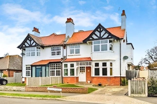 Homes for Sale in Frinton-on-Sea - Buy Property in Frinton-on-Sea ...