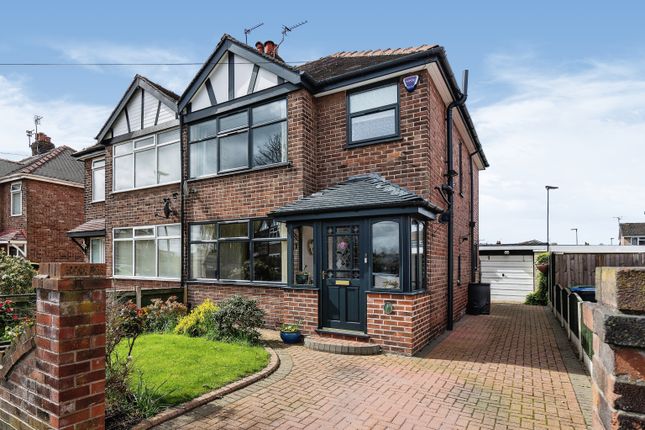 Bruce Avenue Warrington Cheshire Wa2 3 Bedroom Semi Detached House