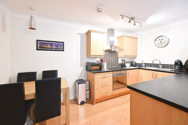 Kayley House, New Hall Lane, Preston PR1, 2 bedroom flat for sale ...