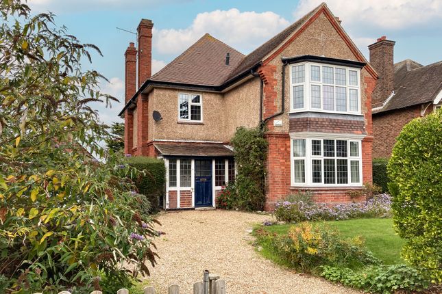 Homes for Sale in Littlehampton - Buy Property in Littlehampton ...