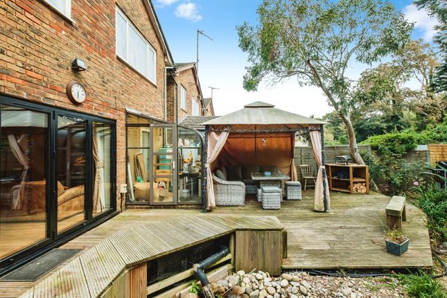 Victoria Road, Southwick, Brighton BN42, 3 bedroom detached house for ...