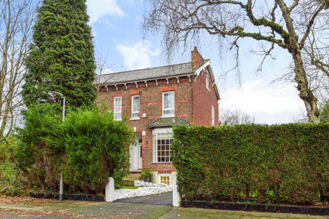 Homes For Sale In Bledlow Close Eccles Manchester M30 Buy Property